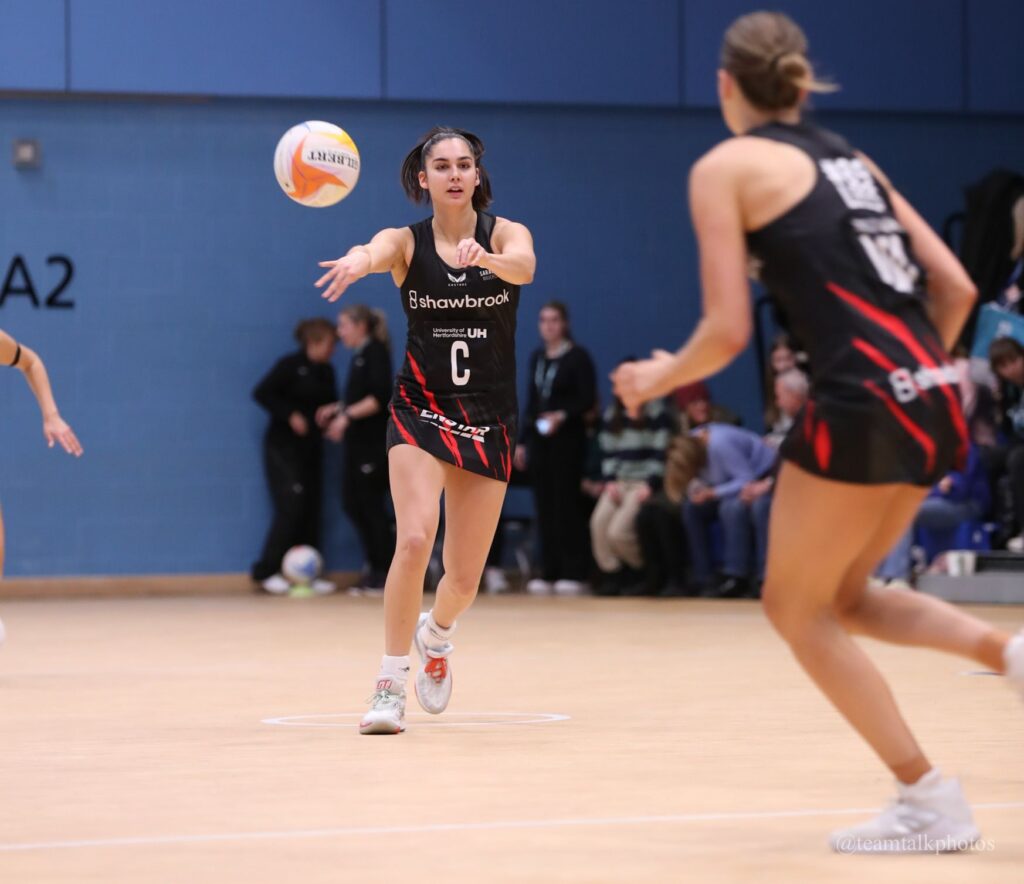 Ellie Rattu – London Mavericks